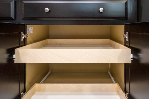 Kitchen Pull Out Trays – A Better Cabinet & Design